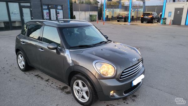 MINI Countryman 2011 in Kaunas, with an engine capacity of 1.60 L and mileage of 284 thousand km for 4777 €, photo 4 on AUTOMOTO.COM.LV