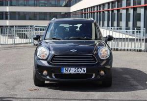 MINI Countryman 2011 Rīga, ar dzinēja tilpumu 2.00 L un nobraukumu 202 tūkst. km par 4980 €, foto 3 vietnē AUTOMOTO.COM.LV