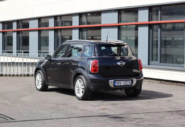 MINI Countryman 2011 in Riga, with an engine capacity of 2.00 L and mileage of 202 thousand km for 4980 €, photo 4 on AUTOMOTO.COM.LV