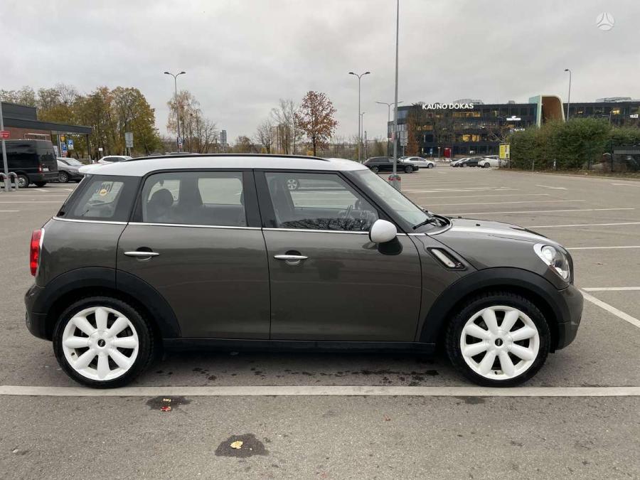 MINI Countryman 2012 in Kaunas, with an engine capacity of 1.60 L and mileage of 145 thousand km for 7300 €, photo 2 on AUTOMOTO.COM.LV