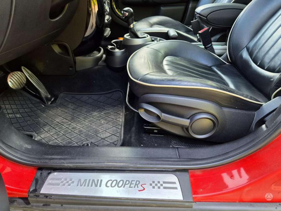 MINI Countryman 2012 Viļņa, ar dzinēja tilpumu 2.00 L un nobraukumu 200 tūkst. km par 8650 €, foto 12 vietnē AUTOMOTO.COM.LV
