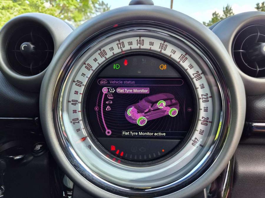 MINI Countryman 2012 Viļņa, ar dzinēja tilpumu 2.00 L un nobraukumu 200 tūkst. km par 8650 €, foto 19 vietnē AUTOMOTO.COM.LV