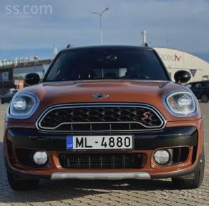 MINI Countryman 2018 in Riga, with an engine capacity of 2.00 L and mileage of 70 thousand km for 27900 €, photo 5 on AUTOMOTO.COM.LV