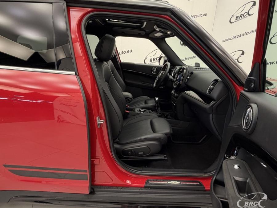 MINI Countryman 2018 in Vilnius, with an engine capacity of 2.00 L and mileage of 102 thousand km for 15900 €, photo 5 on AUTOMOTO.COM.LV