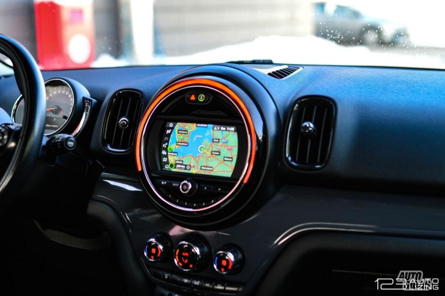 MINI Countryman 2019 in Kretinga, with an engine capacity of 2.00 L and mileage of 189 thousand km for 12950 €, photo 13 on AUTOMOTO.COM.LV
