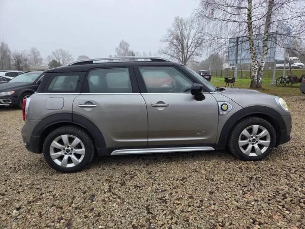 MINI Countryman 2020 in Jelgava, with an engine capacity of 1.50 L and mileage of 220 thousand km for 14700 €, photo 3 on AUTOMOTO.COM.LV
