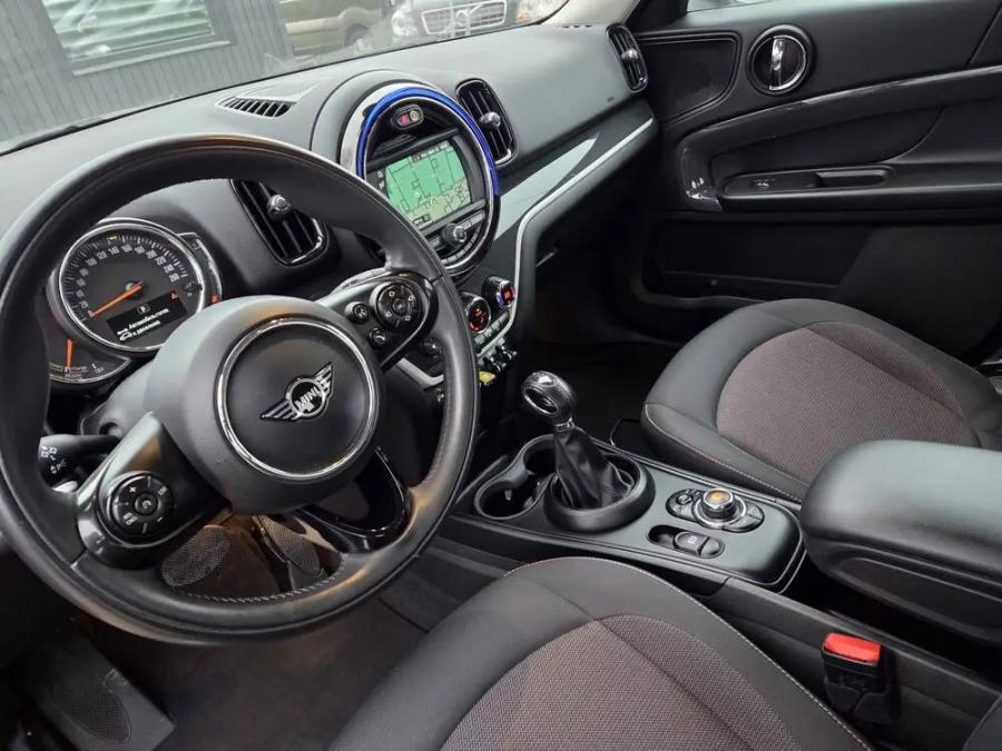 MINI Countryman 2020 in Jelgava, with an engine capacity of 1.50 L and mileage of 220 thousand km for 14700 €, photo 10 on AUTOMOTO.COM.LV