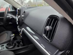 MINI Countryman 2020 in Jelgava, with an engine capacity of 1.50 L and mileage of 220 thousand km for 14700 €, photo 12 on AUTOMOTO.COM.LV