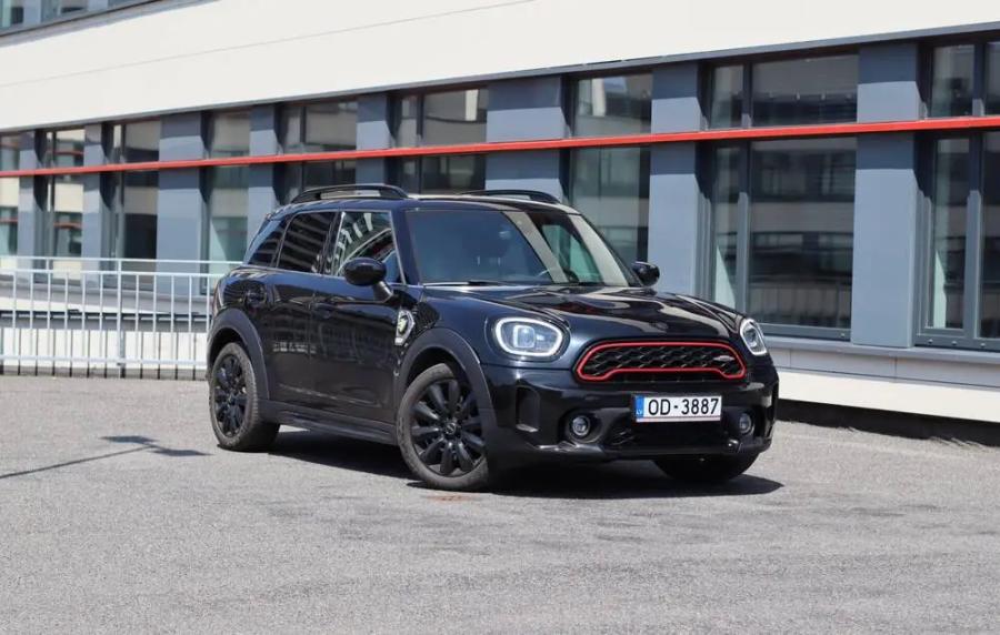 MINI Countryman 2020 in Riga, with an engine capacity of 1.50 L and mileage of 50 thousand km for 18580 €, photo 1 on AUTOMOTO.COM.LV