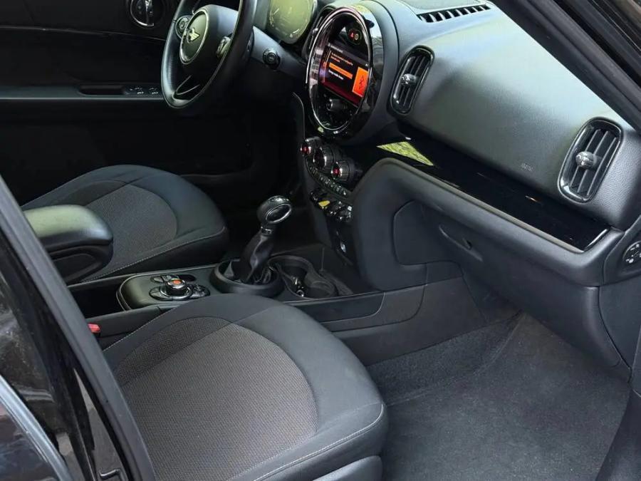 MINI Countryman 2020 in Riga, with an engine capacity of 1.50 L and mileage of 50 thousand km for 18580 €, photo 14 on AUTOMOTO.COM.LV
