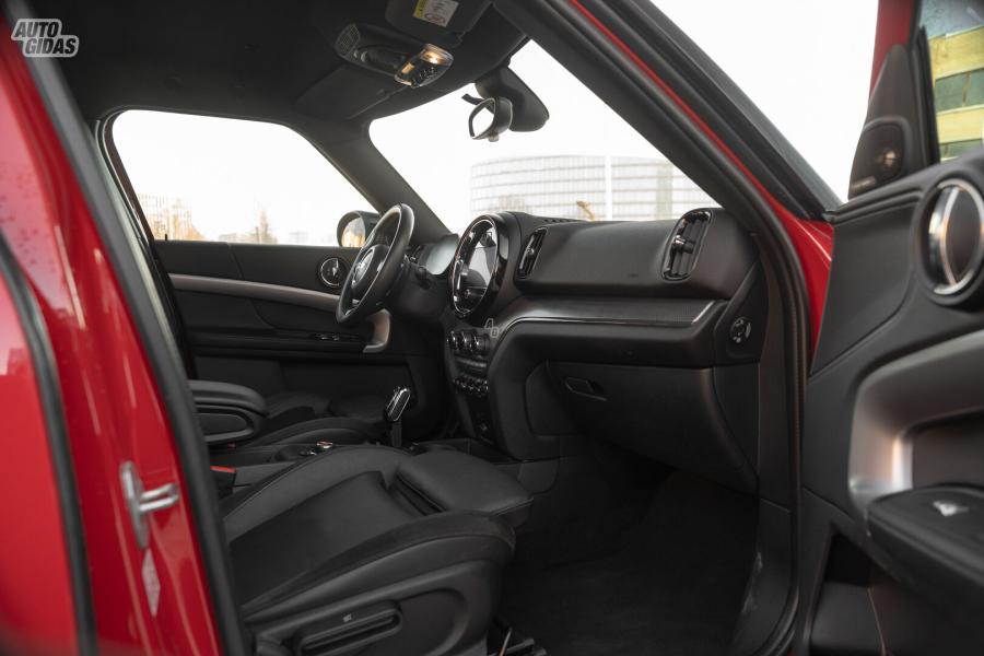 MINI Countryman 2021 in Vilnius, with an engine capacity of 2.00 L and mileage of 58 thousand km for 24900 €, photo 21 on AUTOMOTO.COM.LV