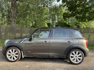 Green MINI Countryman 2012 in Vilnius, with an engine capacity of 1.60 L and mileage of 216 thousand km for 3000 €, photo 10 on AUTOMOTO.COM.LV