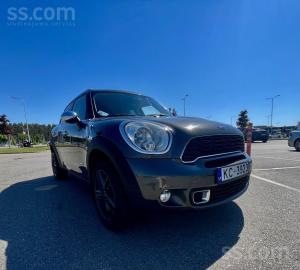 Green MINI Countryman 2013 in Riga, with an engine capacity of 2.00 L and mileage of 225 thousand km for 8500 €, photo 11 on AUTOMOTO.COM.LV