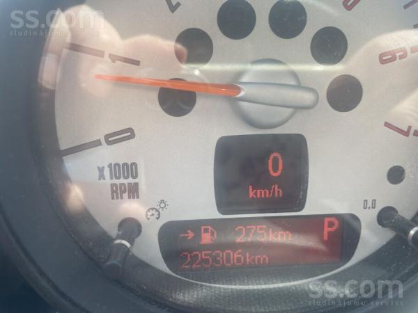 Zaļš MINI Countryman 2013 Rīga, ar dzinēja tilpumu 2.00 L un nobraukumu 225 tūkst. km par 8500 €, foto 5 vietnē AUTOMOTO.COM.LV