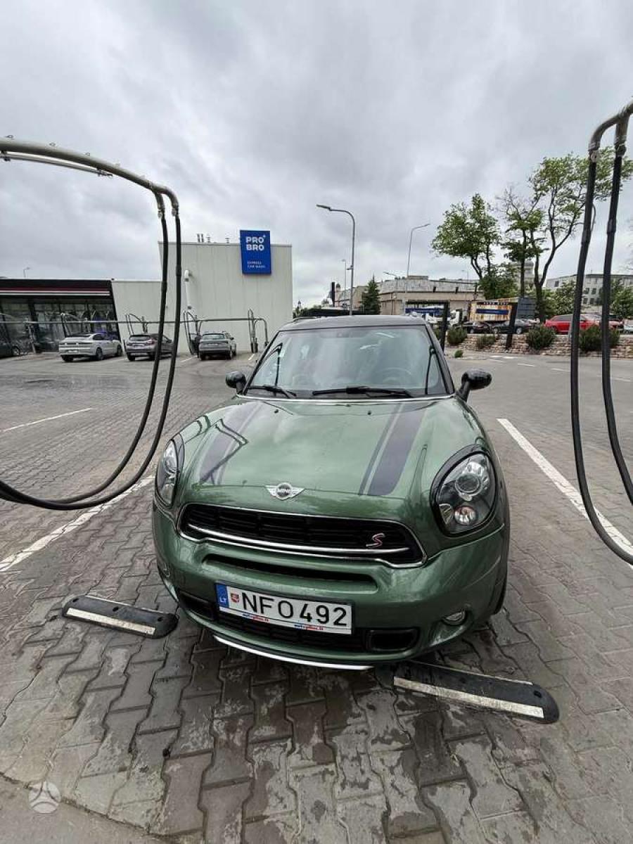 Zaļš MINI Countryman 2016 Viļņa, ar dzinēja tilpumu 1.60 L un nobraukumu 178 tūkst. km par 9200 €, foto 1 vietnē AUTOMOTO.COM.LV