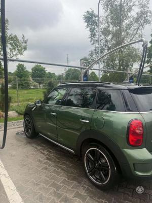 Zaļš MINI Countryman 2016 Viļņa, ar dzinēja tilpumu 1.60 L un nobraukumu 178 tūkst. km par 9200 €, foto 3 vietnē AUTOMOTO.COM.LV