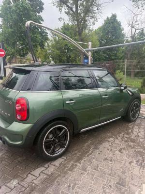 Zaļš MINI Countryman 2016 Viļņa, ar dzinēja tilpumu 1.60 L un nobraukumu 178 tūkst. km par 9200 €, foto 4 vietnē AUTOMOTO.COM.LV