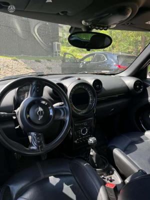 Zaļš MINI Countryman 2016 Viļņa, ar dzinēja tilpumu 1.60 L un nobraukumu 178 tūkst. km par 9200 €, foto 7 vietnē AUTOMOTO.COM.LV