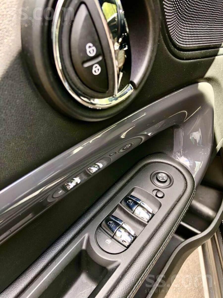 Green MINI Countryman 2018 in Riga, with an engine capacity of 2.00 L and mileage of 160 thousand km for 15800 €, photo 21 on AUTOMOTO.COM.LV