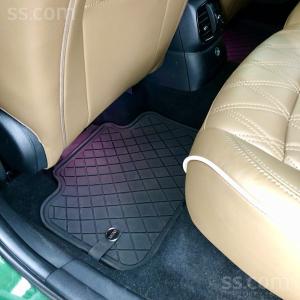Green MINI Countryman 2018 in Riga, with an engine capacity of 2.00 L and mileage of 160 thousand km for 15800 €, photo 23 on AUTOMOTO.COM.LV