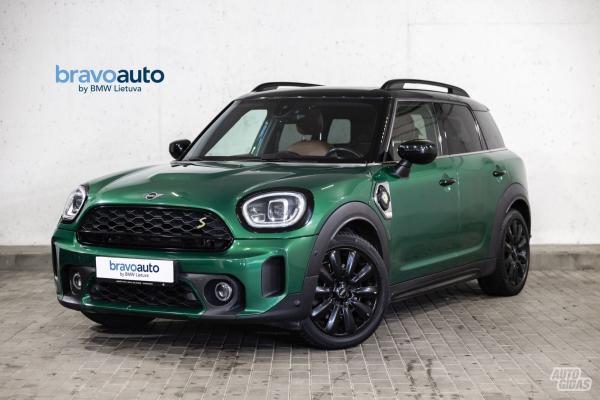 MINI Countryman 2021 in Vilnius on AUTOMOTO.COM.LV Green MINI Countryman 2021 in Vilnius, with an engine capacity of 1.50 L and mileage of 108 thousand km for 24991 €, photo 1 on AUTOMOTO.COM.LV