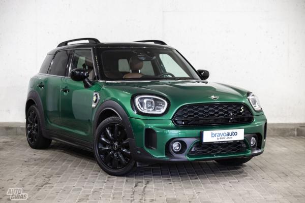 MINI Countryman 2021 in Vilnius on AUTOMOTO.COM.LV Green MINI Countryman 2021 in Vilnius, with an engine capacity of 1.50 L and mileage of 108 thousand km for 24991 €, photo 5 on AUTOMOTO.COM.LV