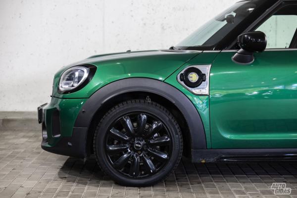 MINI Countryman 2021 in Vilnius on AUTOMOTO.COM.LV Green MINI Countryman 2021 in Vilnius, with an engine capacity of 1.50 L and mileage of 108 thousand km for 24991 €, photo 7 on AUTOMOTO.COM.LV