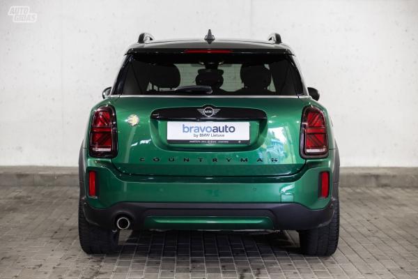 MINI Countryman 2021 in Vilnius on AUTOMOTO.COM.LV Green MINI Countryman 2021 in Vilnius, with an engine capacity of 1.50 L and mileage of 108 thousand km for 24991 €, photo 10 on AUTOMOTO.COM.LV