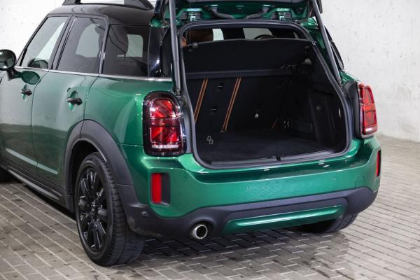 MINI Countryman 2021 in Vilnius on AUTOMOTO.COM.LV Green MINI Countryman 2021 in Vilnius, with an engine capacity of 1.50 L and mileage of 108 thousand km for 24991 €, photo 11 on AUTOMOTO.COM.LV
