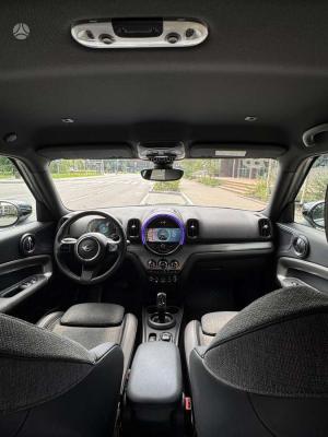 Zaļš MINI Countryman 2022 Viļņa, ar dzinēja tilpumu 1.50 L un nobraukumu 27 tūkst. km par 23990 €, foto 23 vietnē AUTOMOTO.COM.LV