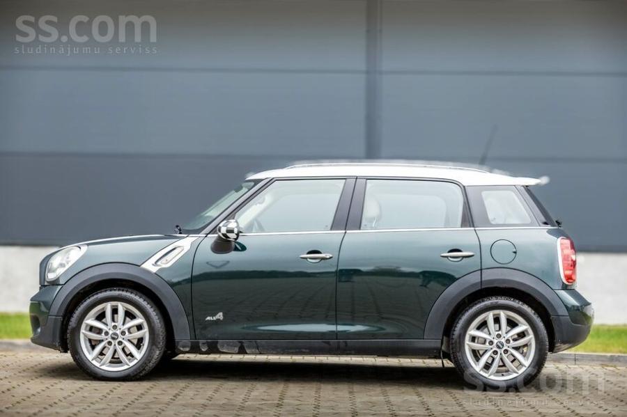 Green MINI Countryman 2010 in Riga, with an engine capacity of 1.60 L and mileage of 190 thousand km for 7490 €, photo 5 on AUTOMOTO.COM.LV