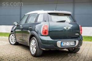 Green MINI Countryman 2010 in Riga, with an engine capacity of 1.60 L and mileage of 190 thousand km for 7490 €, photo 6 on AUTOMOTO.COM.LV