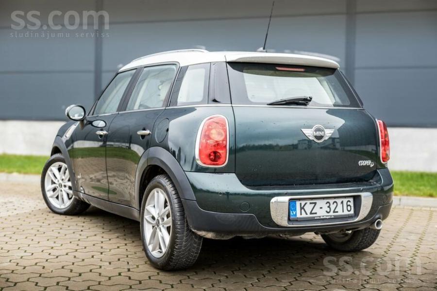Green MINI Countryman 2010 in Riga, with an engine capacity of 1.60 L and mileage of 190 thousand km for 7490 €, photo 6 on AUTOMOTO.COM.LV
