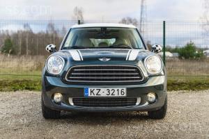 Green MINI Countryman 2010 in Riga, with an engine capacity of 1.60 L and mileage of 192 thousand km for 6490 €, photo 2 on AUTOMOTO.COM.LV