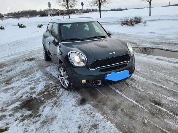 Green MINI Countryman 2011 in Kalvarija, with an engine capacity of 0.00 L and mileage of 226 thousand km for 5100 €, photo 1 on AUTOMOTO.COM.LV