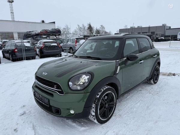 Green MINI Countryman 2015 in Marijampole, with an engine capacity of 2.00 L and mileage of 181 thousand km for 8300 €, photo 1 on AUTOMOTO.COM.LV