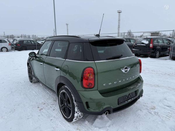 Green MINI Countryman 2015 in Marijampole, with an engine capacity of 2.00 L and mileage of 181 thousand km for 8300 €, photo 3 on AUTOMOTO.COM.LV