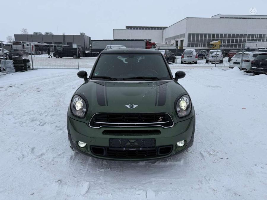 Zaļš MINI Countryman 2015 Marijampole, ar dzinēja tilpumu 2.00 L un nobraukumu 181 tūkst. km par 8300 €, foto 4 vietnē AUTOMOTO.COM.LV