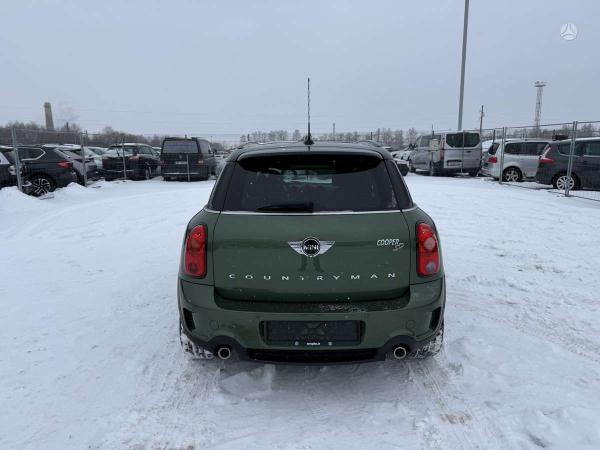 Green MINI Countryman 2015 in Marijampole, with an engine capacity of 2.00 L and mileage of 181 thousand km for 8300 €, photo 5 on AUTOMOTO.COM.LV