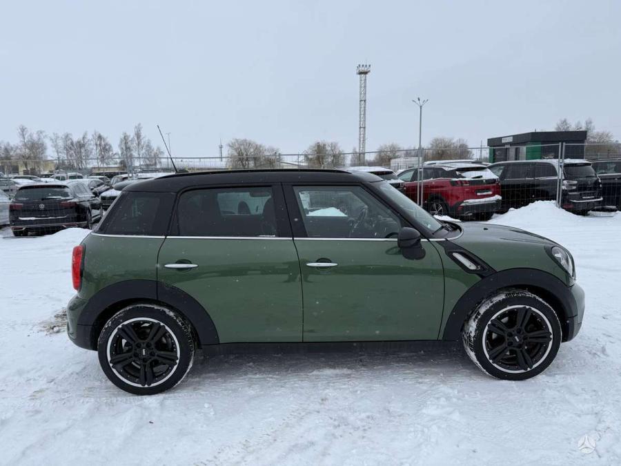 Zaļš MINI Countryman 2015 Marijampole, ar dzinēja tilpumu 2.00 L un nobraukumu 181 tūkst. km par 8300 €, foto 7 vietnē AUTOMOTO.COM.LV