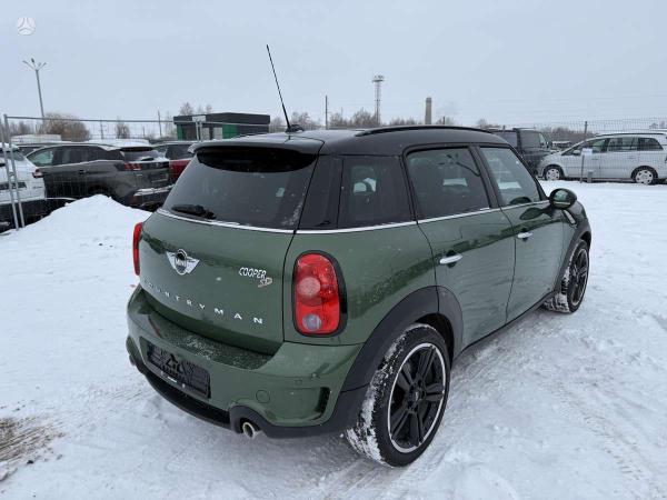 Green MINI Countryman 2015 in Marijampole, with an engine capacity of 2.00 L and mileage of 181 thousand km for 8300 €, photo 8 on AUTOMOTO.COM.LV