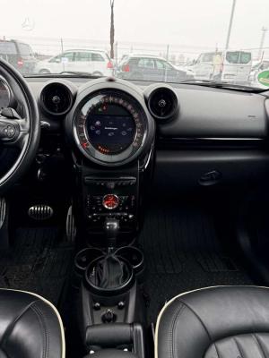 Zaļš MINI Countryman 2015 Marijampole, ar dzinēja tilpumu 2.00 L un nobraukumu 181 tūkst. km par 8300 €, foto 17 vietnē AUTOMOTO.COM.LV
