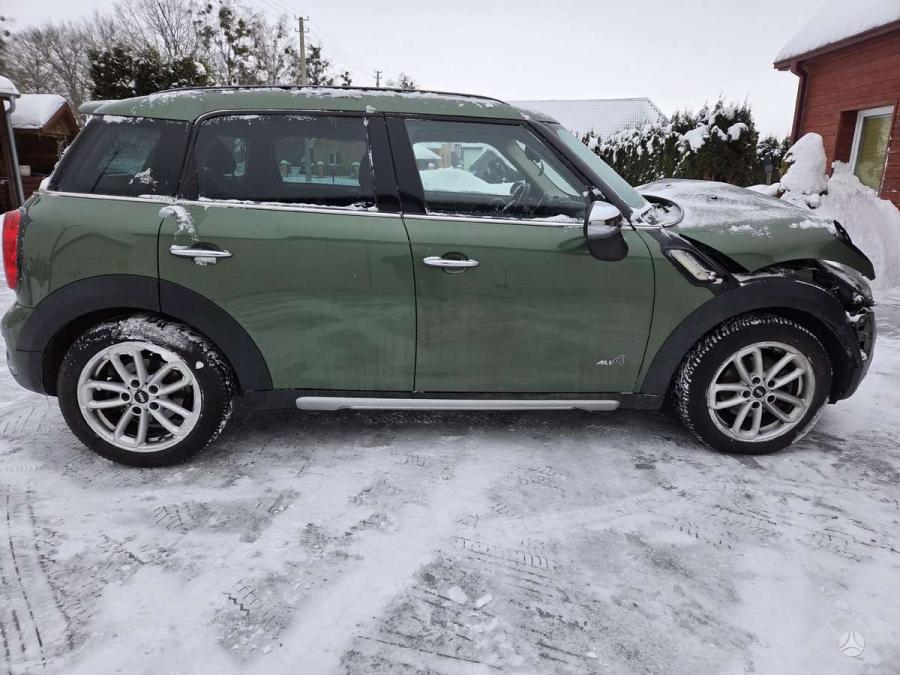 Zaļš MINI Countryman 2015 Kauņa, ar dzinēja tilpumu 2.00 L un nobraukumu 124 tūkst. km par 3900 €, foto 5 vietnē AUTOMOTO.COM.LV