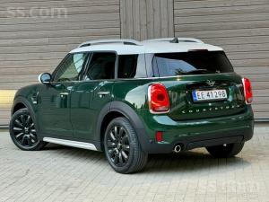 Green MINI Countryman 2018 in Jelgava, with an engine capacity of 1.50 L and mileage of 175 thousand km for 15500 €, photo 8 on AUTOMOTO.COM.LV