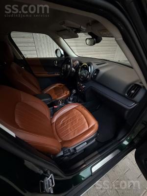 Green MINI Countryman 2018 in Jelgava, with an engine capacity of 1.50 L and mileage of 175 thousand km for 15500 €, photo 15 on AUTOMOTO.COM.LV