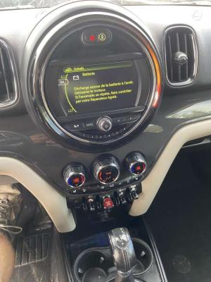 Zaļš MINI Countryman 2018 Tauragė, ar dzinēja tilpumu 1.50 L un nobraukumu 108 tūkst. km par 3900 €, foto 13 vietnē AUTOMOTO.COM.LV