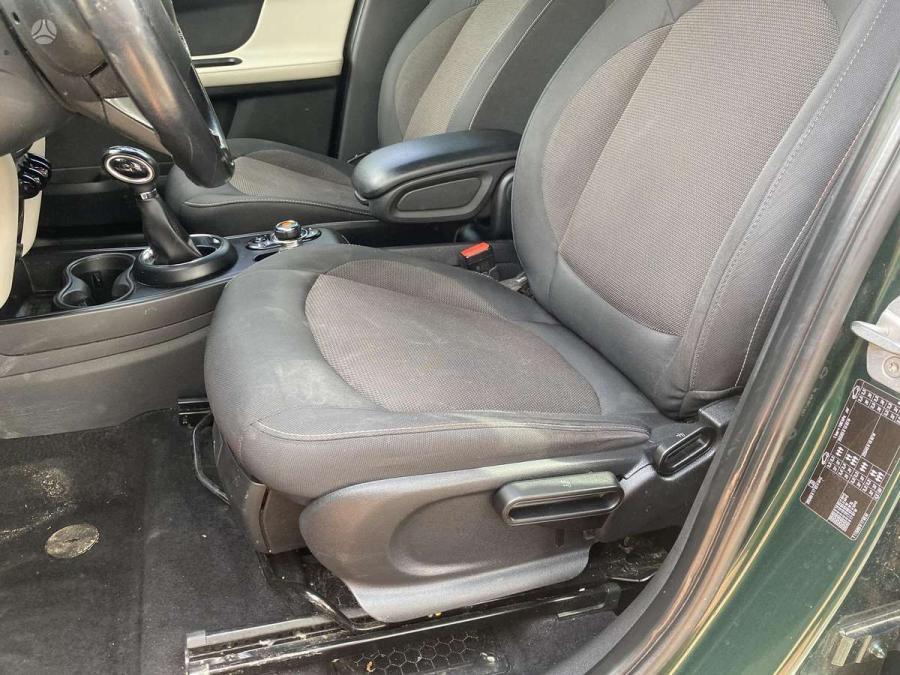 Zaļš MINI Countryman 2018 Tauragė, ar dzinēja tilpumu 1.50 L un nobraukumu 108 tūkst. km par 3900 €, foto 18 vietnē AUTOMOTO.COM.LV