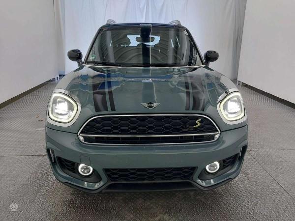 Green MINI Countryman 2020 in Riga, with an engine capacity of 1.49 L and mileage of 210 thousand km for 17700 €, photo 4 on AUTOMOTO.COM.LV