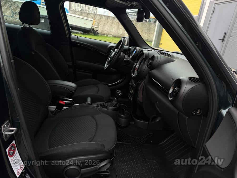 Zaļš MINI Countryman 2014 Tallina, ar dzinēja tilpumu 2.00 L un nobraukumu 208 tūkst. km par 7990 €, foto 10 vietnē AUTOMOTO.COM.LV