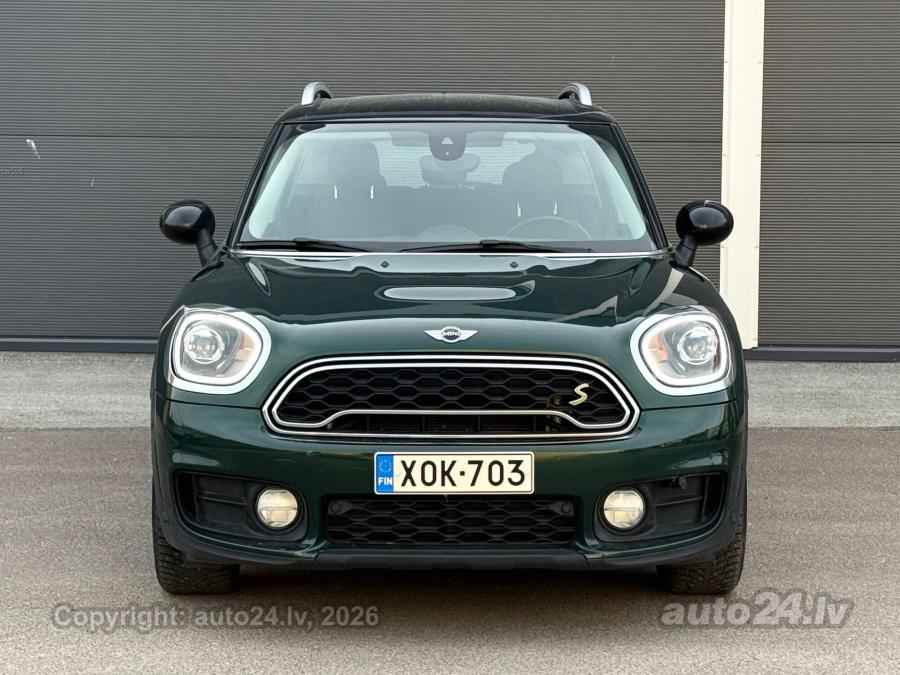 Green MINI Countryman 2018 in Tallinn, with an engine capacity of 1.50 L and mileage of 122 thousand km for 12990 €, photo 3 on AUTOMOTO.COM.LV